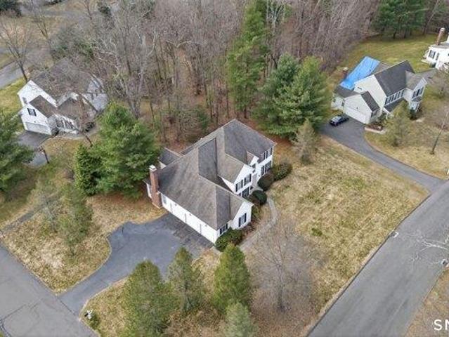 house with 4 bedroom, Avon CT DS102477228