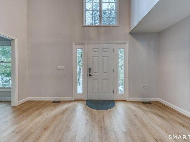 house with 4 bedroom, Avon CT DS102565474