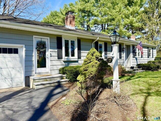 house with 4 bedroom, Avon CT DS102561049