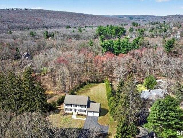 house with 4 bedroom, Avon CT DS102563544