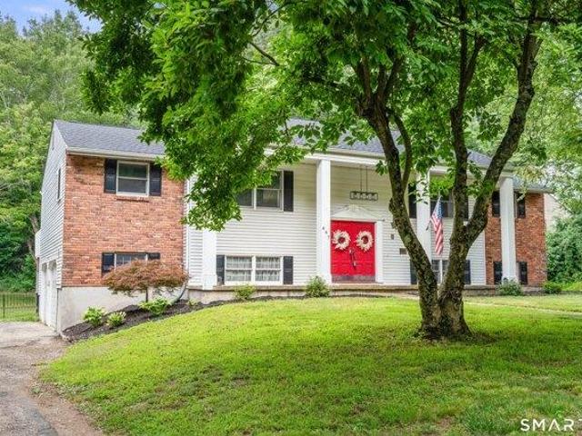 house with 4 bedroom, Avon CT ES104761293