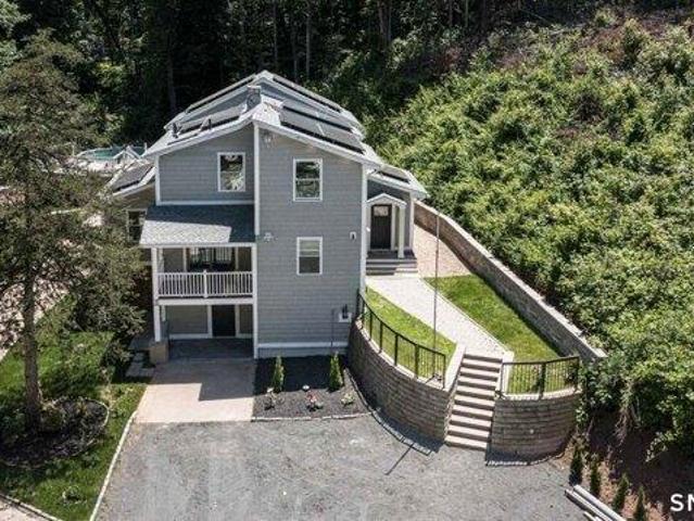 house with 4 bedroom, Avon CT ES104922369