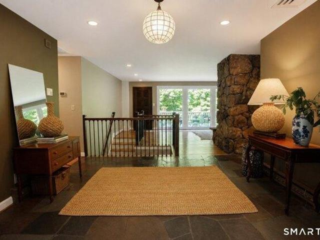 house with 4 bedroom, Avon CT ES105155989