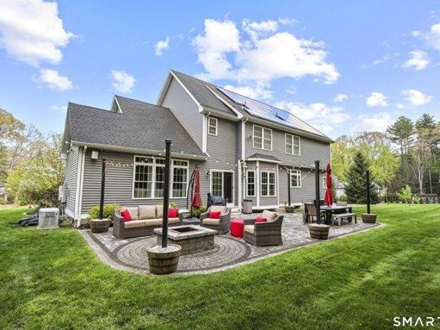 house with 4 bedroom, Avon CT ES103932609