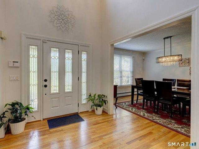 house with 4 bedroom, Avon CT ES103968485