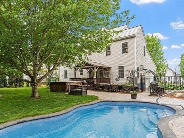 house with 4 bedroom, Ayer MA ES103444465