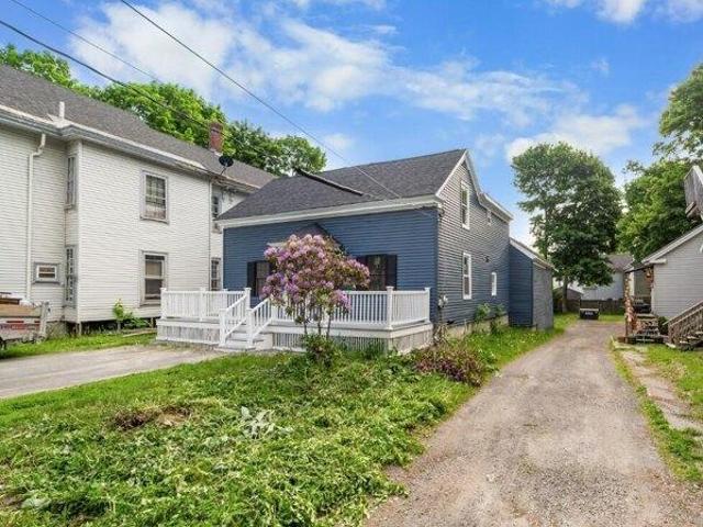 house with 4 bedroom, Bangor ME DS103162697