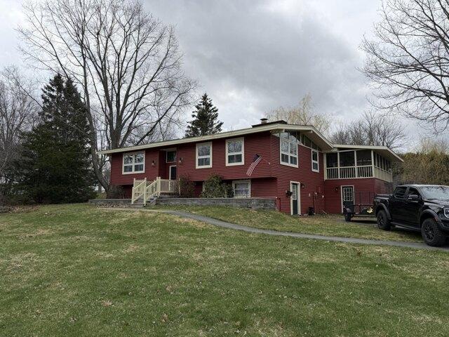 house with 4 bedroom, Bangor ME ES103932941