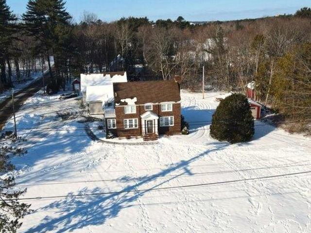 house with 4 bedroom, Bangor ME ES103159505