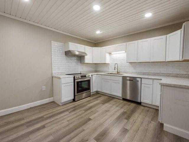 house with 4 bedroom, Bangor ME ES105402943