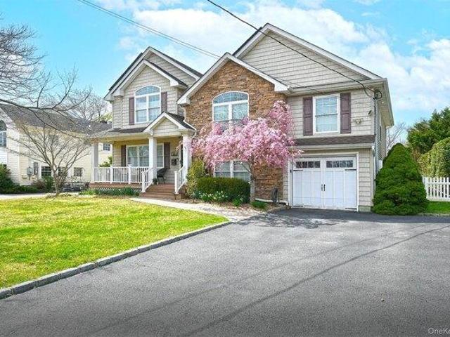house with 4 bedroom, Babylon NY ES103624517