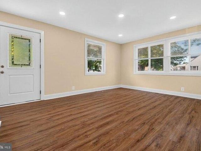 house with 4 bedroom, Baltimore MD ES104905923