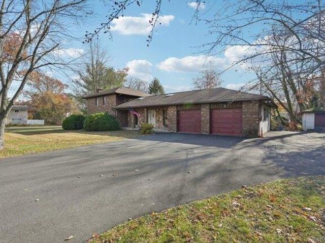 house with 4 bedroom, Bardonia NY DLS101800018