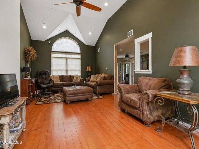 house with 4 bedroom, Barnegat NJ DLS101707608