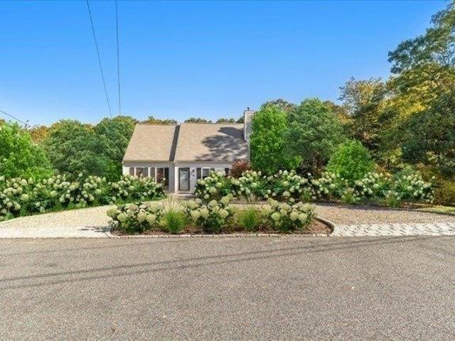 house with 4 bedroom, Barnstable MA DLS102585401