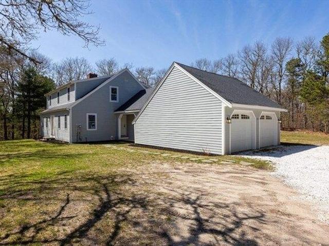house with 4 bedroom, Barnstable MA DLS91256272