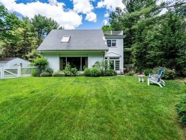 house with 4 bedroom, Barnstable MA ES105160906
