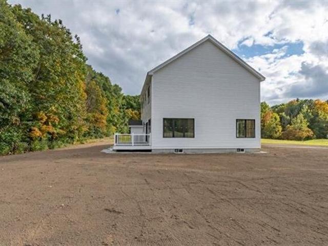 house with 4 bedroom, Barnstead NH DLS103128016