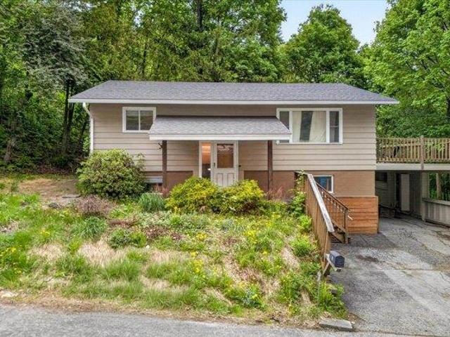 house with 4 bedroom, Barre VT DS103074722