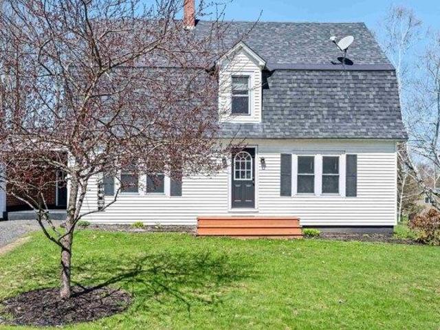 house with 4 bedroom, Barre VT DS103126392