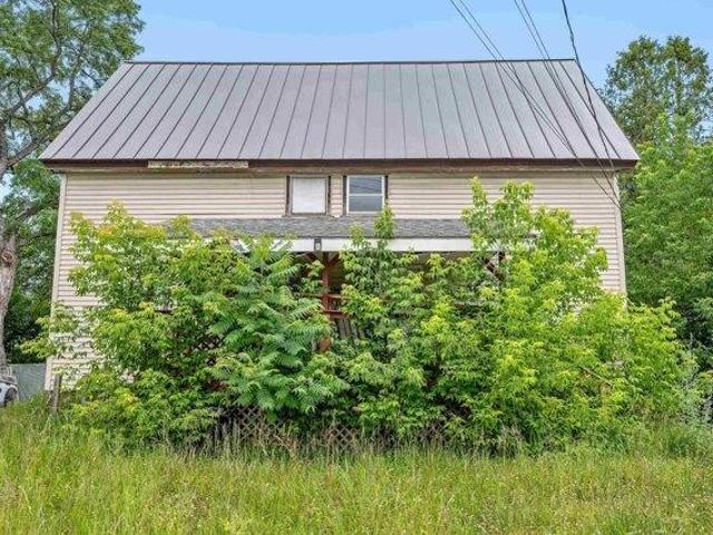 house with 4 bedroom, Barre VT DS104332093