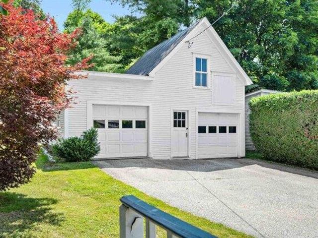 house with 4 bedroom, Barre VT DS104442733