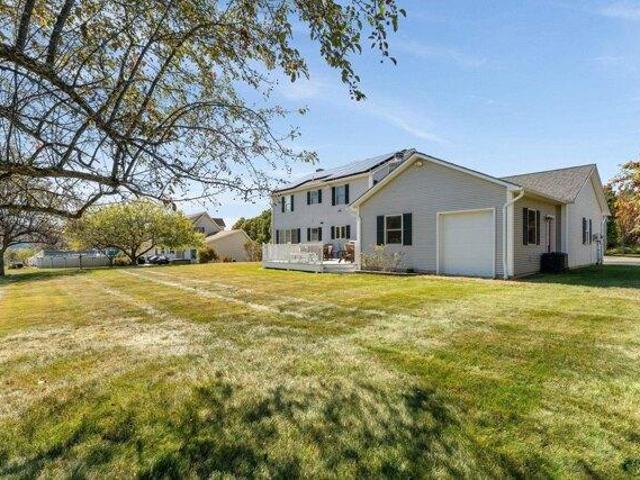 house with 4 bedroom, Barre VT ES103966681