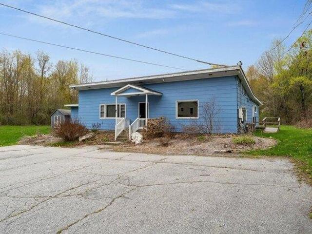 house with 4 bedroom, Barre VT ES103927658