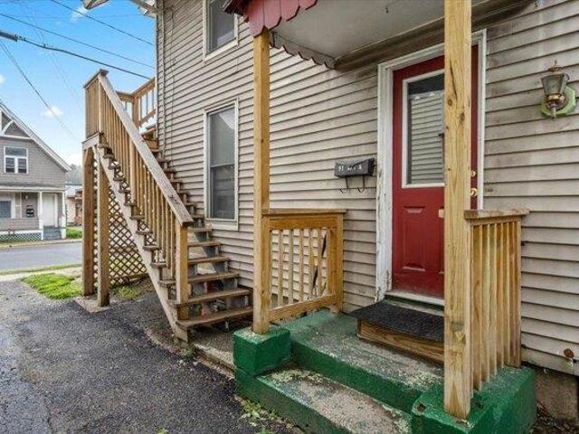 house with 4 bedroom, Barre VT ES104441295