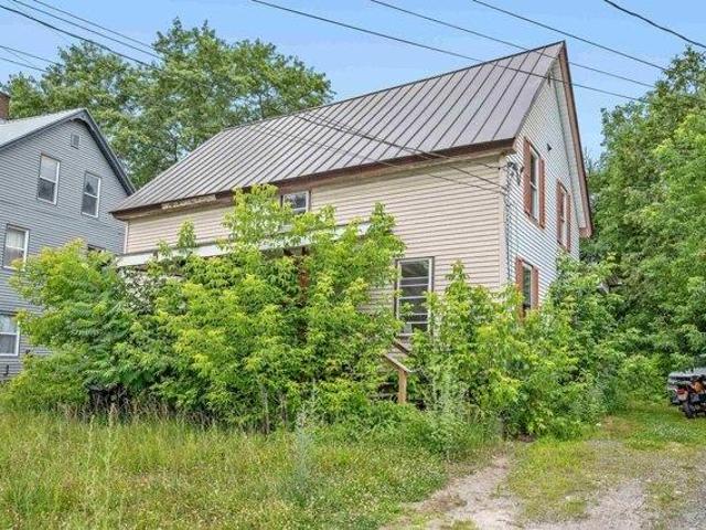 house with 4 bedroom, Barre VT ES104513179