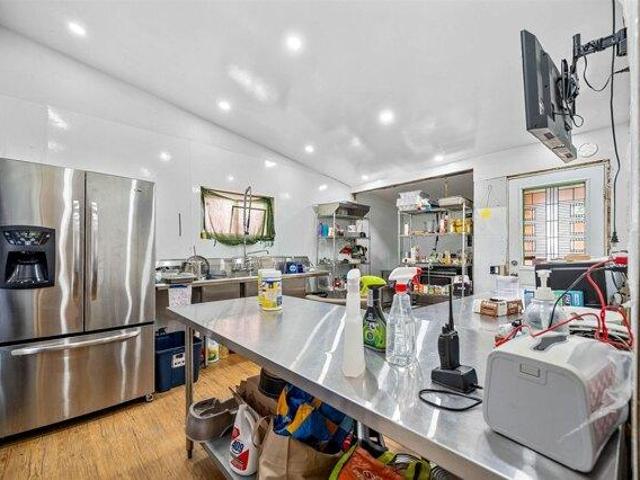 house with 4 bedroom, Barre VT ES105173153