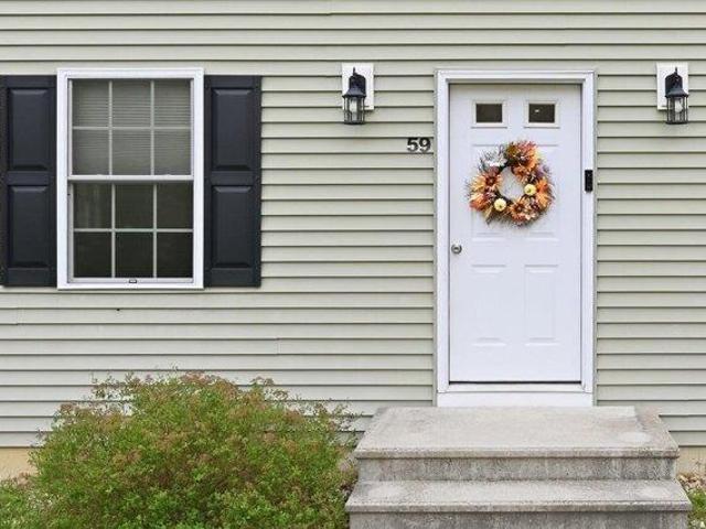 house with 4 bedroom, Barrington NH DS102822713