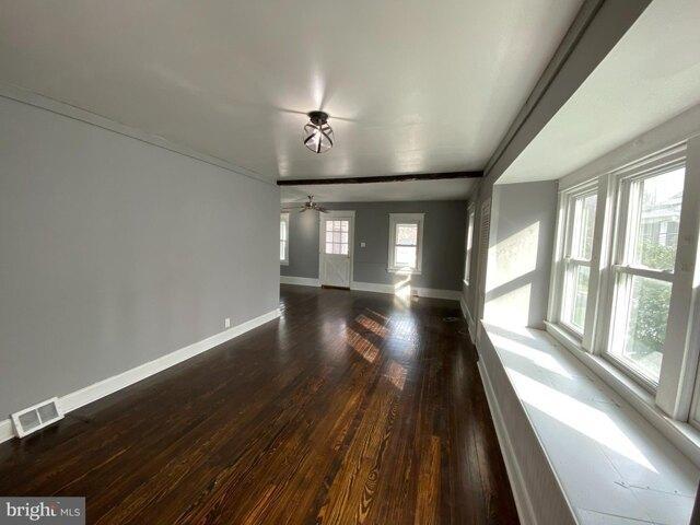 house with 4 bedroom, Barrington NJ DLS102279361