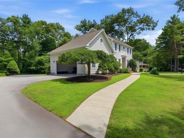 house with 4 bedroom, Barrington RI DS104442017