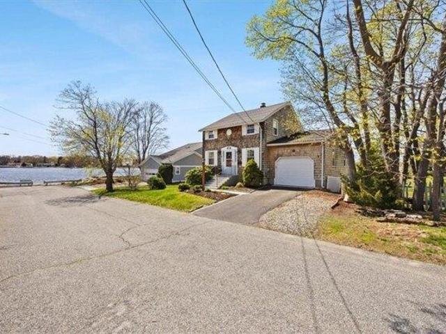 house with 4 bedroom, Barrington RI DS102448005