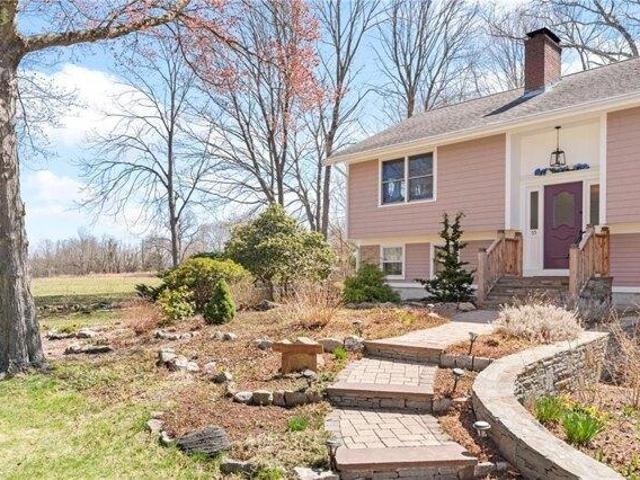 house with 4 bedroom, Barrington RI DS103189925