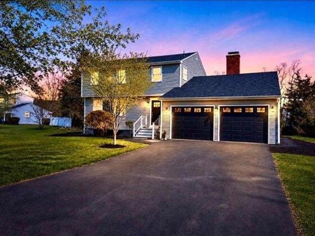 house with 4 bedroom, Barrington RI DS103663326