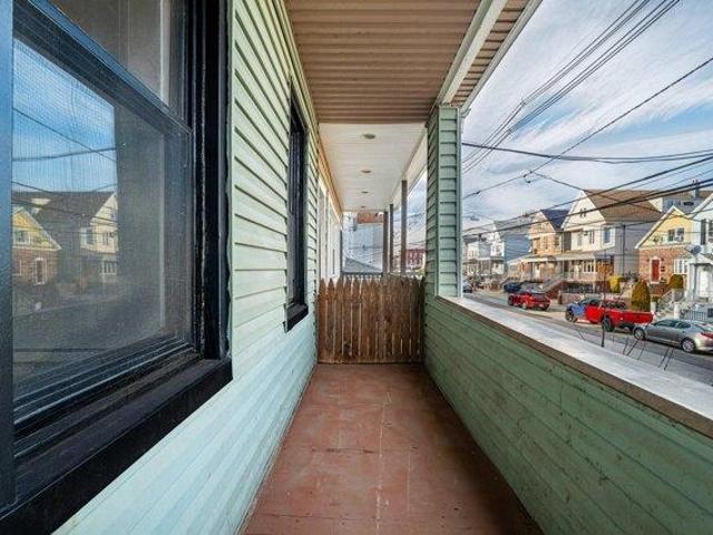 house with 4 bedroom, Bayonne NJ DLS102528330