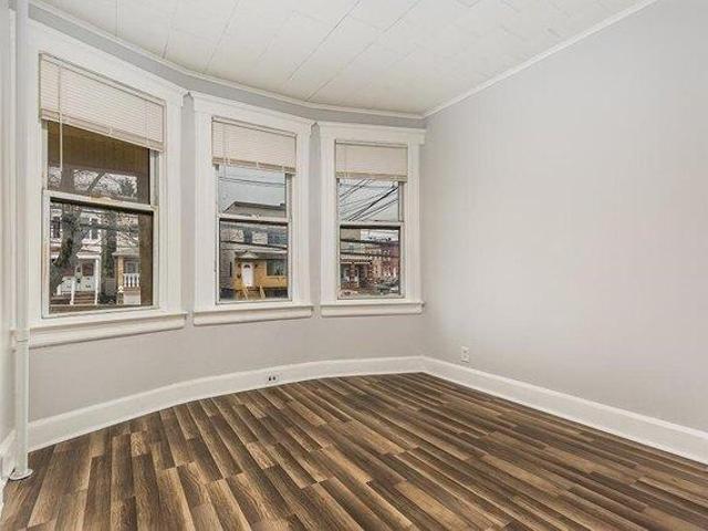 house with 4 bedroom, Bayonne NJ DLS102827980