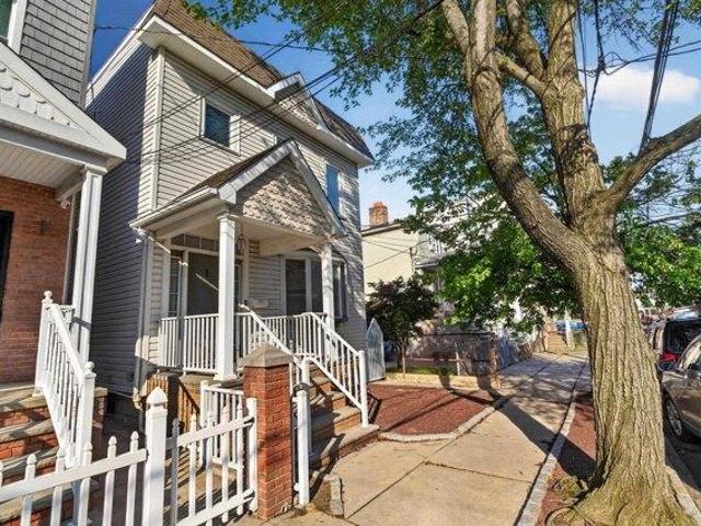 house with 4 bedroom, Bayonne NJ DS104111937