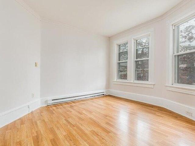 house with 4 bedroom, Bayonne NJ DS102215301
