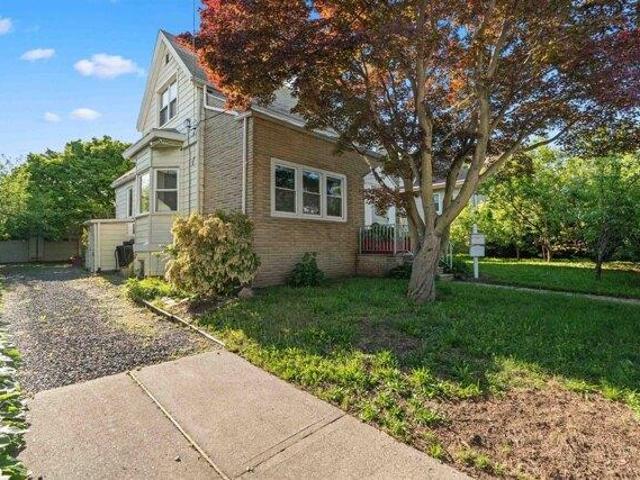 house with 4 bedroom, Bayonne NJ ES104297926