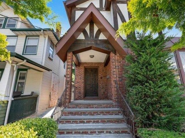 house with 4 bedroom, Bayonne NJ ES104832566