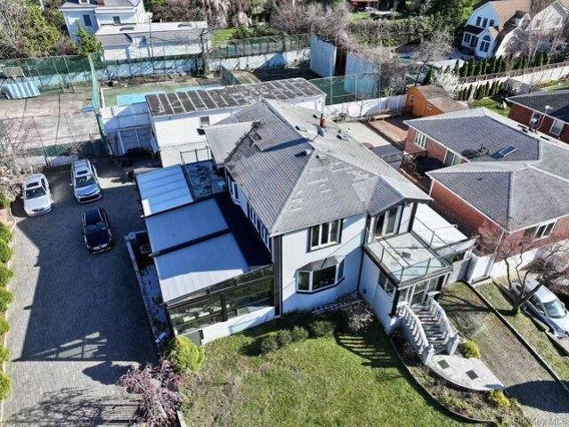 house with 4 bedroom, Bayside NY DLS101781264