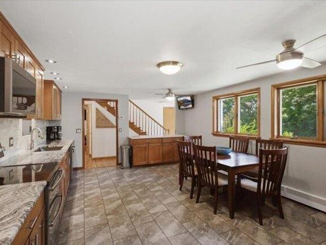 house with 4 bedroom, Bennington VT DS104112734