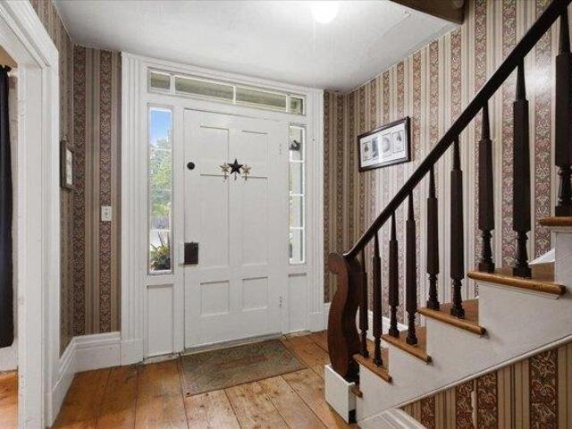house with 4 bedroom, Bennington VT ES104570840