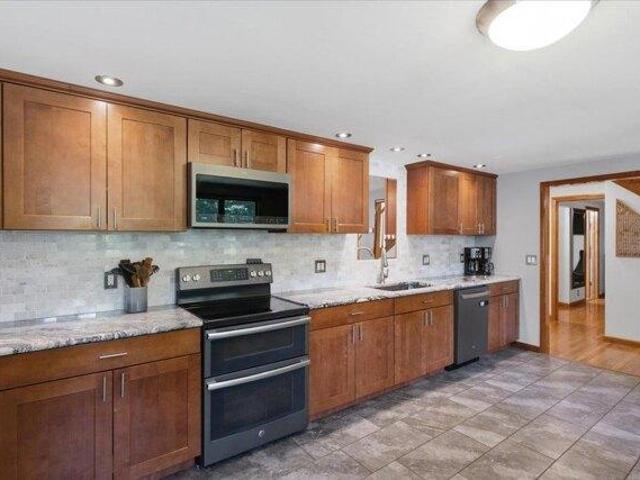 house with 4 bedroom, Bennington VT ES105114767