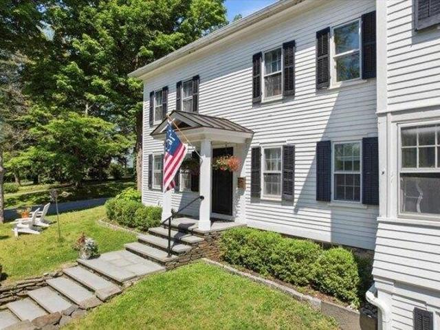 house with 4 bedroom, Bennington VT ES105125455