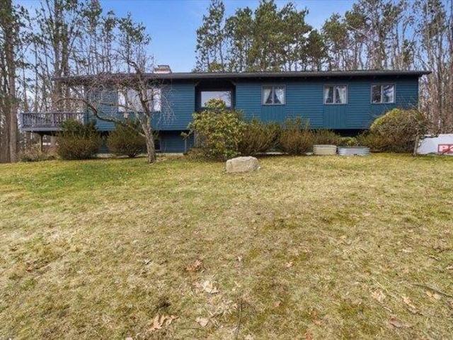 house with 4 bedroom, Bennington VT ES103626751