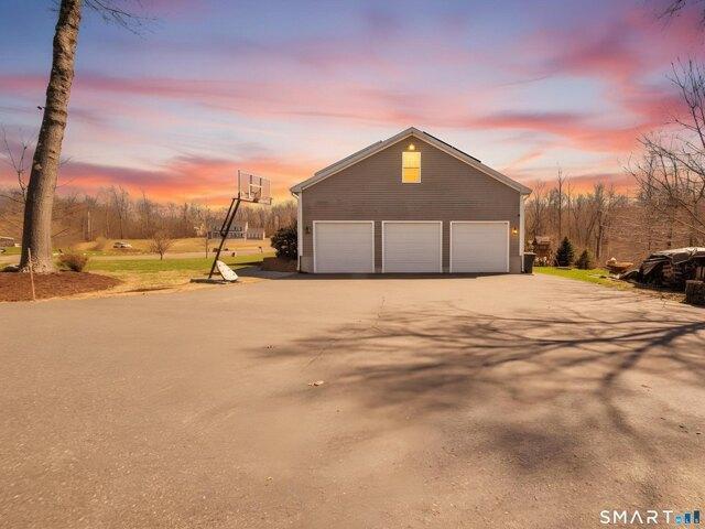 house with 4 bedroom, Beacon Falls CT DS102586894